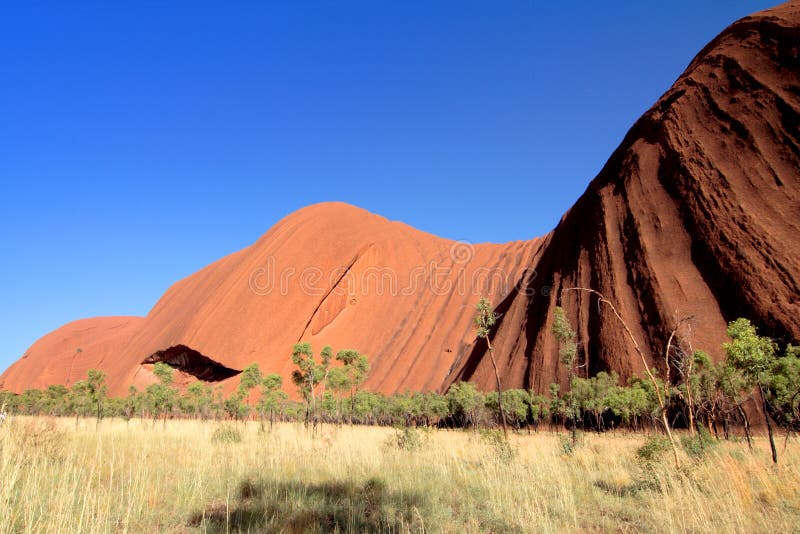 Ayers Rock, Uluru Lightning Strike, Rain Storm Editorial Image - Image ...