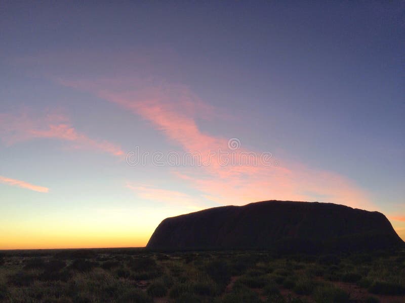 Uluru desert editorial photo. Image of uluru, desert - 145986786