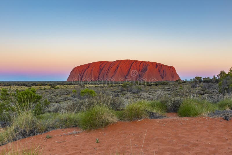 Uluru and cloudscape editorial photo. Image of landscape - 8265771