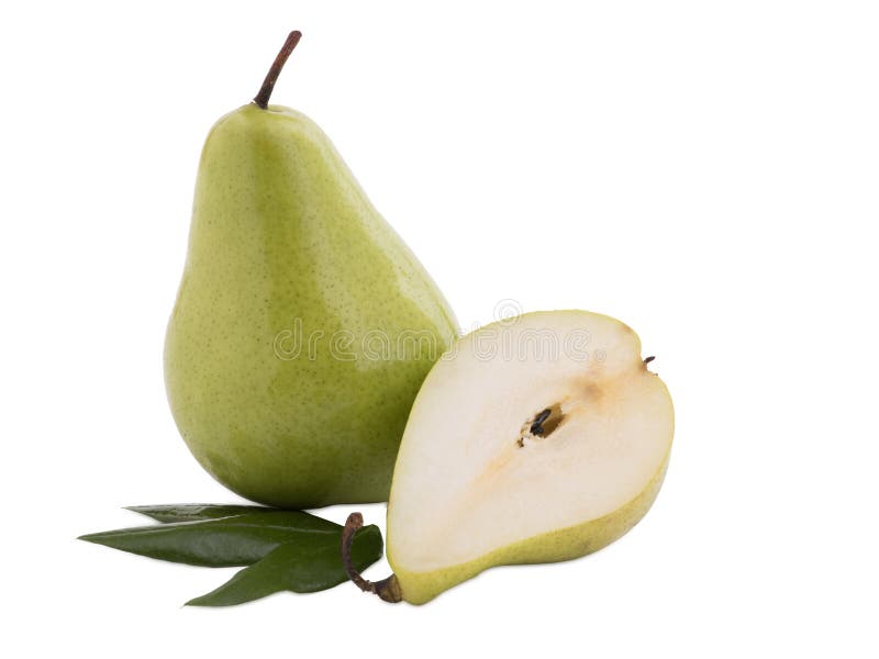 Um Inteiro E Metade Da Pera Verde Isolado No Branco Close-up Foto de ...