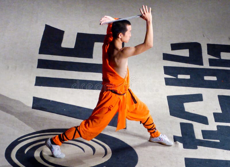 KUNG CHINÊS FU foto de stock. Imagem de chinês, kung - 4448204