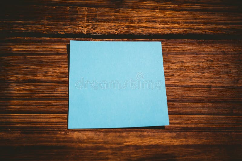 Uma nota de post-it azul foto de stock. Imagem de escreva - 53043256