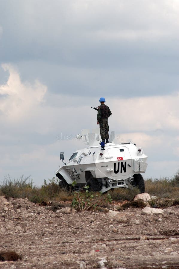 Un Army editorial photo. Image of patrol, army, tank - 19640156