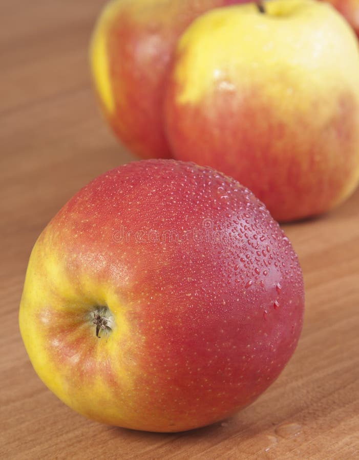 6,711 Conjunto De Manzanas Fotos - Libres de Derechos y Gratuitas de ...