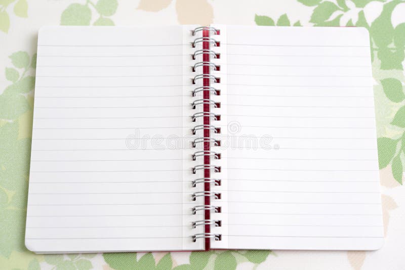 Un cuaderno imagen de archivo. Imagen de material, hermoso - 113108779
