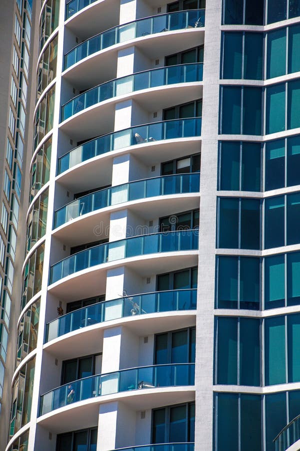 Un Edificio Costero De La Propiedad Horizontal Imagen de archivo ...