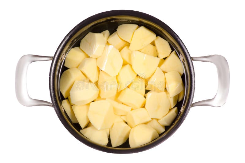 Un pote de patatas peladas foto de archivo. Imagen de crisol - 107829342