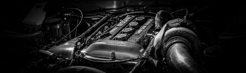 Un Primer De Un Motor Pesadamente Modificado Imagen editorial - Imagen ...