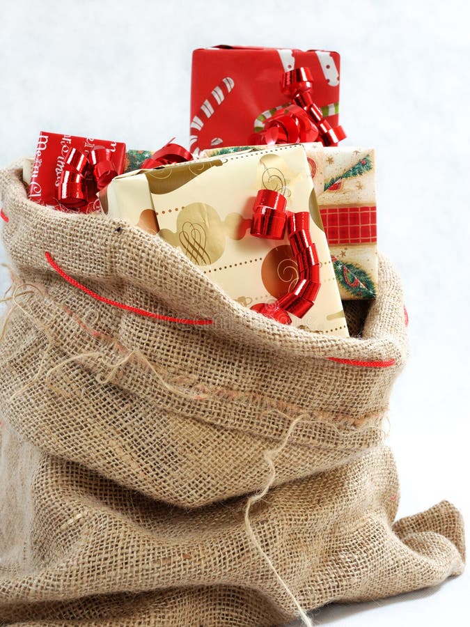 Un Saco Por Completo De Regalos Imagen de archivo - Imagen de regalos ...