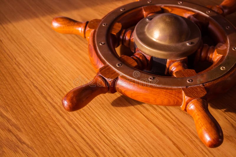 Timone della nave immagine stock. Immagine di esplori - 1475461