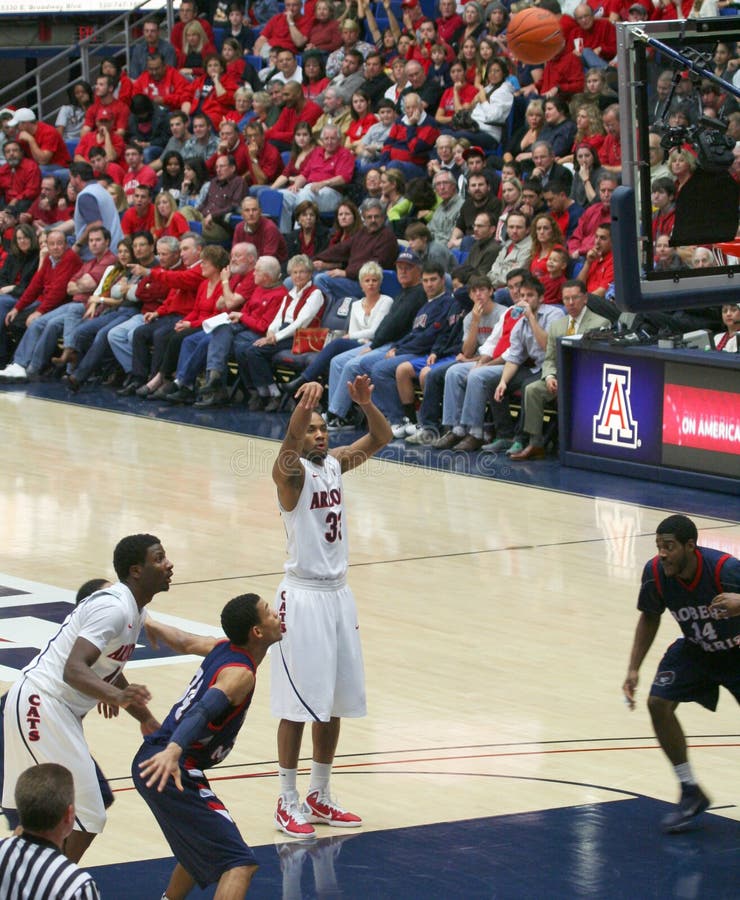Un Tiro Asqueroso De Jesse Perry Foto editorial - Imagen de jugador ...