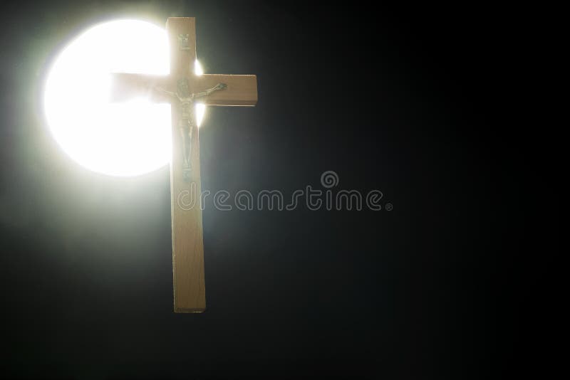 Croce E Luce Sul Fondo Del Cuore Fotografia Stock - Immagine di cristo ...