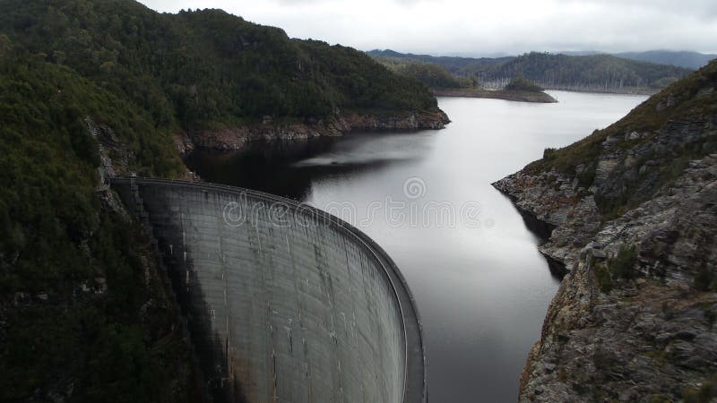 Una diga immagine stock. Immagine di aumento, colleghi - 50883153