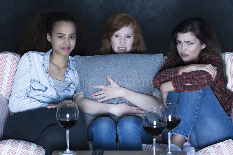 ¡Una Escena Tan Repugnante! Foto de archivo - Imagen de horror, amigos ...