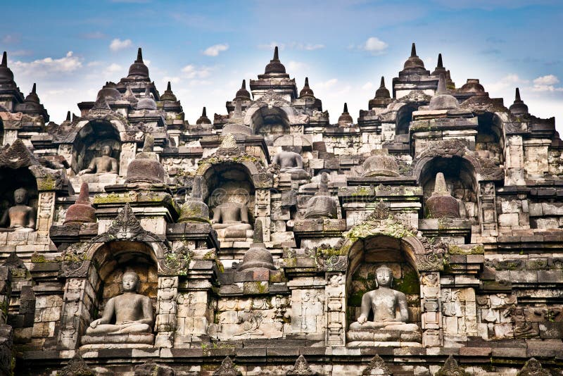 Una Estatua Del Templo En Java, Indonesia De Borobudur. Imagen de ...