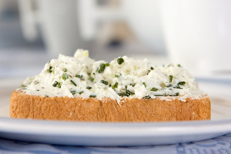 Una fetta fotografia stock. Immagine di ciuffo, crema - 9851962