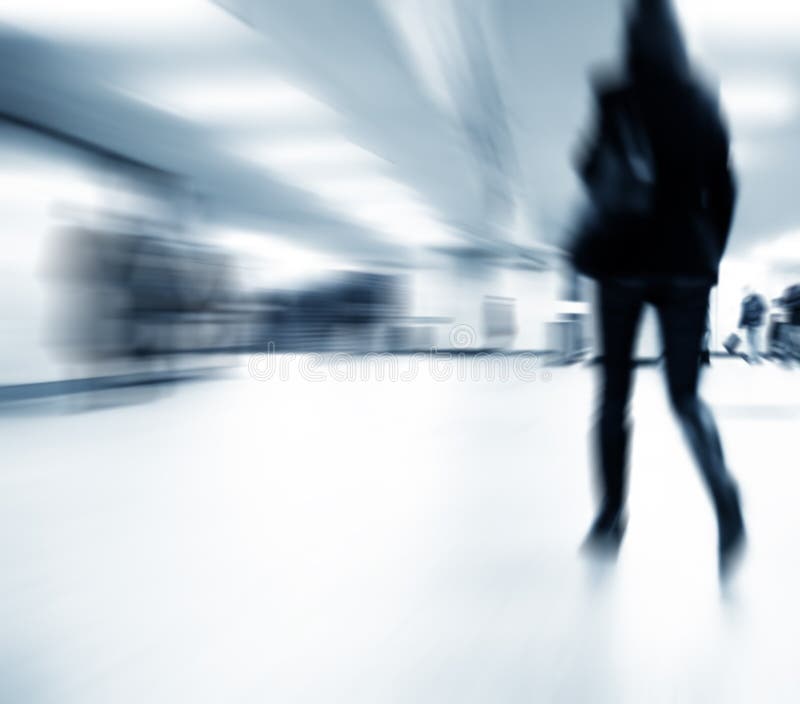 Una Persona Perdida En La Acometida Foto de archivo - Imagen de ...