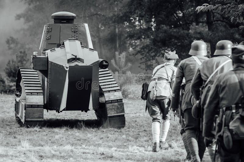 Una Puesta En Escena De Un Campo Militar De La Guerra Mundial Foto