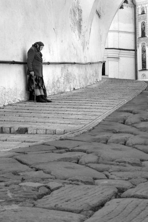 Una vecchiaia solitaria fotografia stock. Immagine di adulto - 17082758