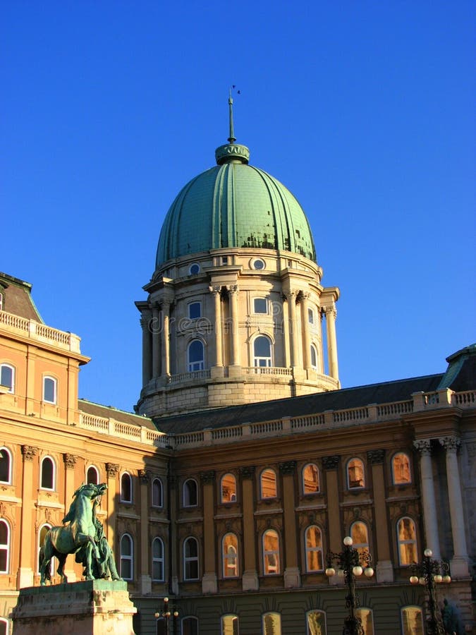 Castillo De Buda, Budapest, Hungría Foto de archivo - Imagen de gótico ...