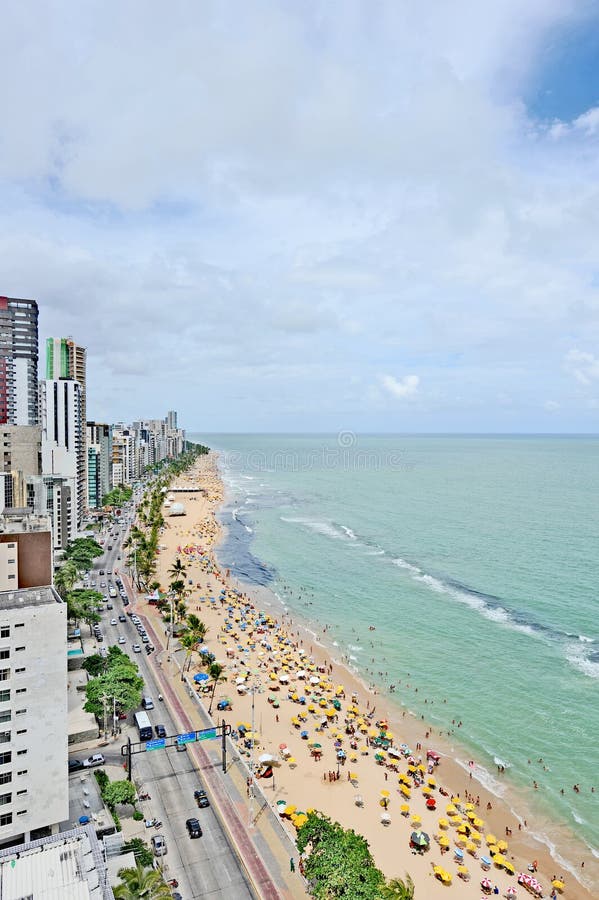 Una Vista a La Playa De La Ciudad De Recife Imagen de archivo - Imagen ...