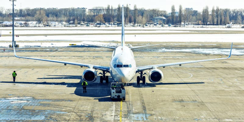 Airplane Pushing Back Stock Photos - Free & Royalty-Free Stock Photos ...