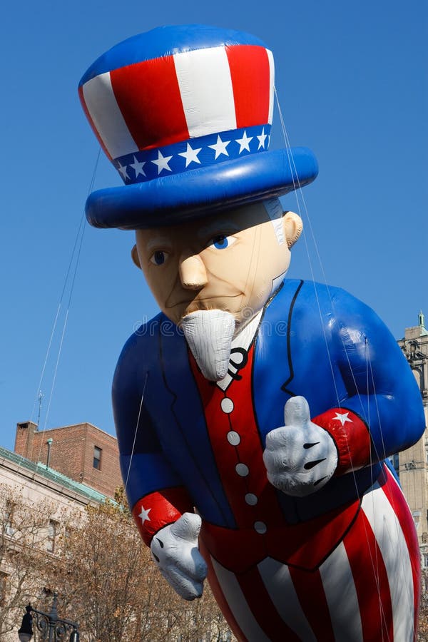 Thanksgiving Floats editorial stock photo. Image of ballons - 7354918