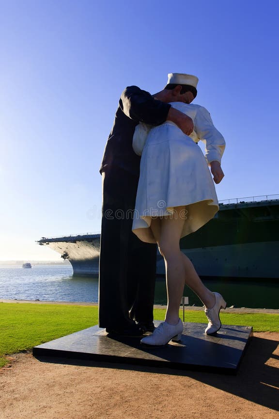 Unconditional Surrender WWII Statue in San Diego Editorial Photography ...