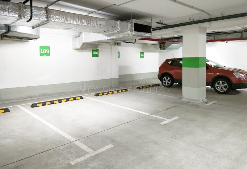 Underground Car Parking, Empty Modern Parking Lot Indoor Stock Photo ...