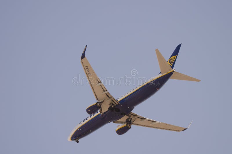 Underside View of an Airplane in Flight. Editorial Photo - Image of ...