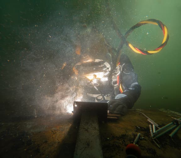 Underwater Welding in Deep Ocean Depths Stock Image - Image of worker ...