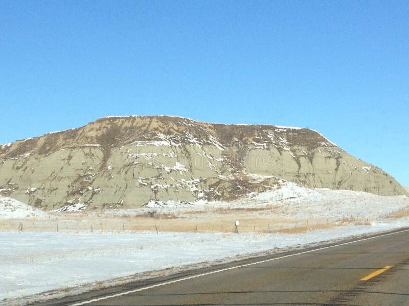 Une butte en ND photo stock. Image du dakota, neigeux - 106544326