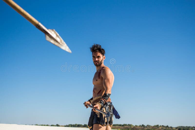 Guerrier Du Grec Ancien Avec Un Casque Image stock - Image du muscle ...