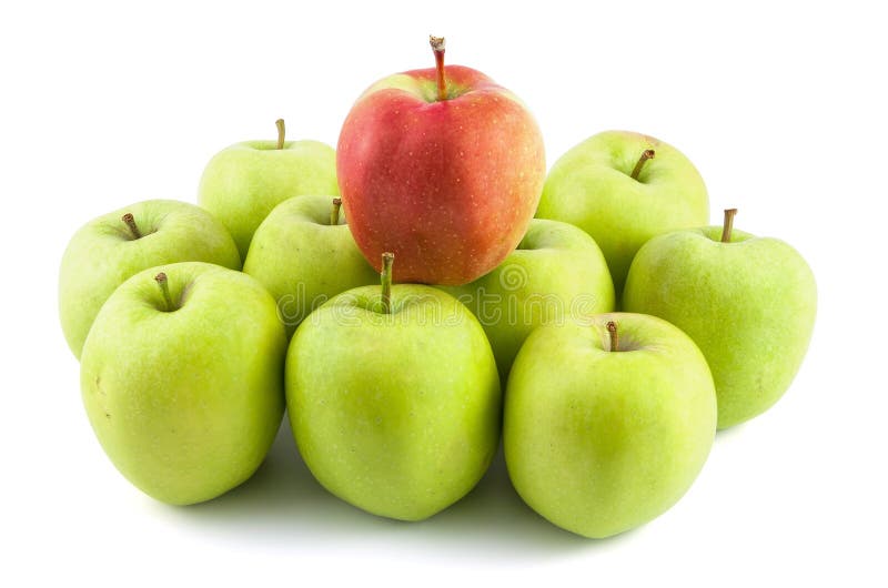Une Pomme Rouge Parmi Des Pommes Vertes Photo stock - Image du pomme ...