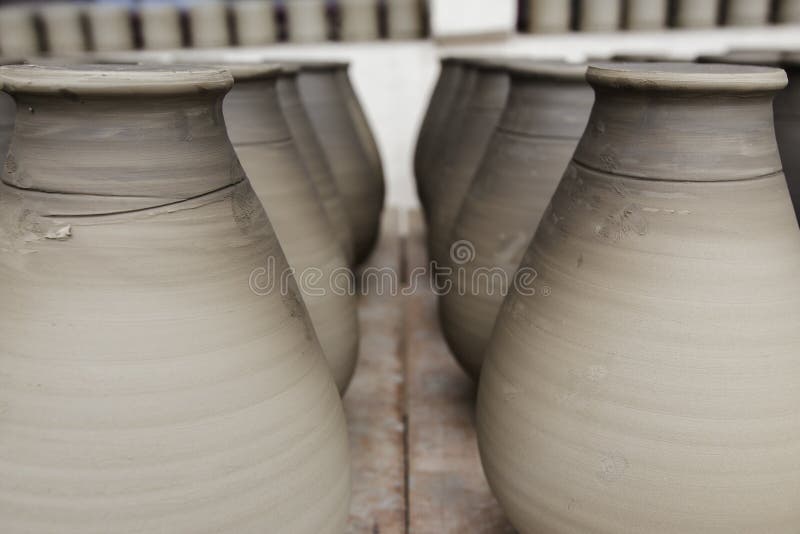 Unfertiger Handgemachter Topf Hergestellt Vom Lehm Stockbild - Bild von ...