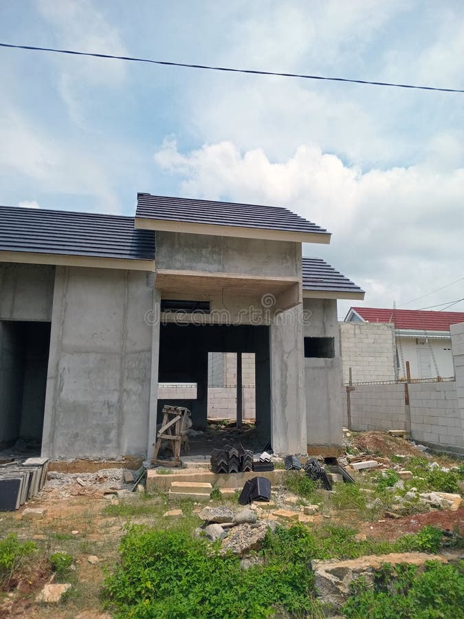 Unfinished Concrete House Under Bright Blue Sky Stock Image - Image of ...