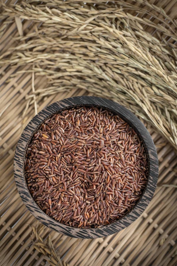 Unhulled Asian Red Rice Grains in Rustic Setting Display in Cambodia ...