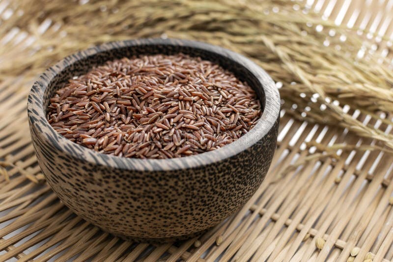 Unhulled Asian Red Rice Grains Rustic Setting Display Cambodia Stock ...