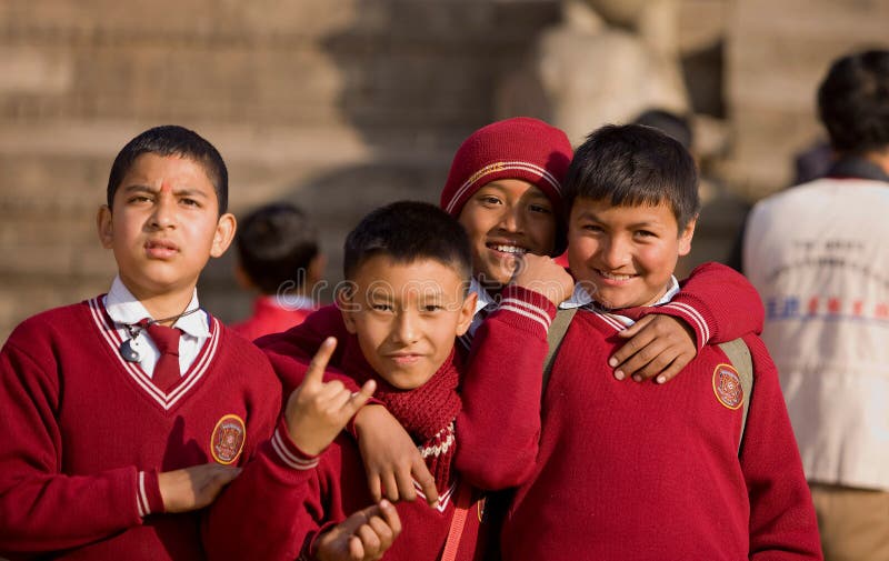 Uniforme Scolastico Del Nepal Fotografia Editoriale - Immagine di ...