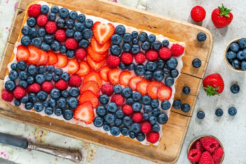 Union Jack cake stock image. Image of celebration, indulgence - 288512357