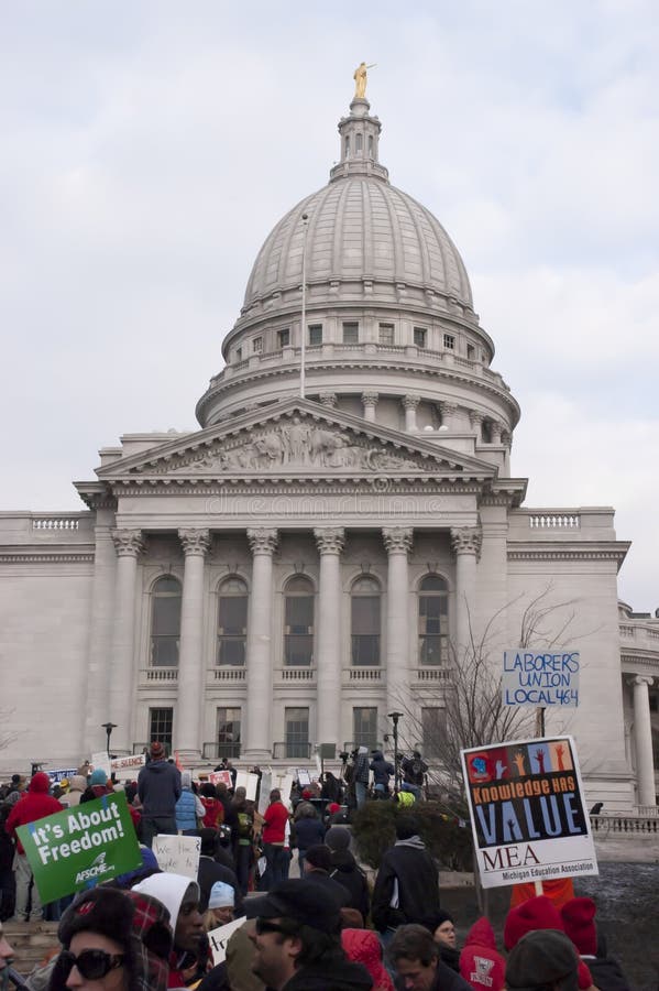 Union Labor Protest at Capital Building Editorial Photo - Image of ...