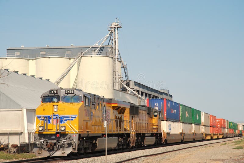 Union Pacific Train with Freight Neary Grainery Editorial Stock Photo ...