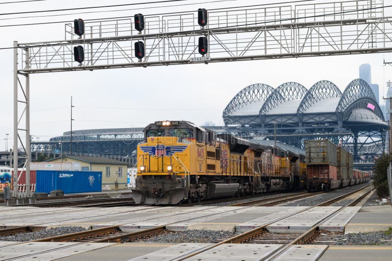 Union Pacific Train Passes Southbound through Seattle Editorial Stock ...