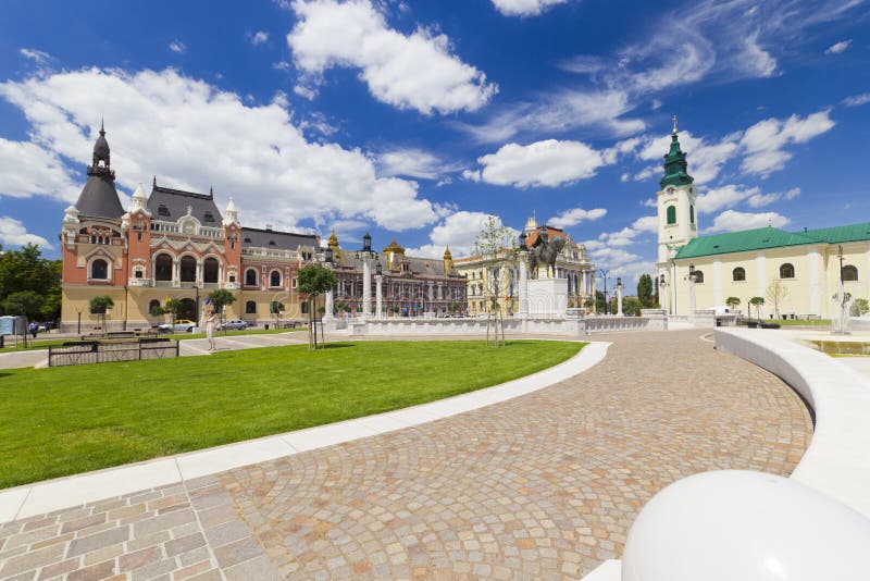 Place Des Syndicats Dans Oradea, Roumanie Image stock - Image du ville ...