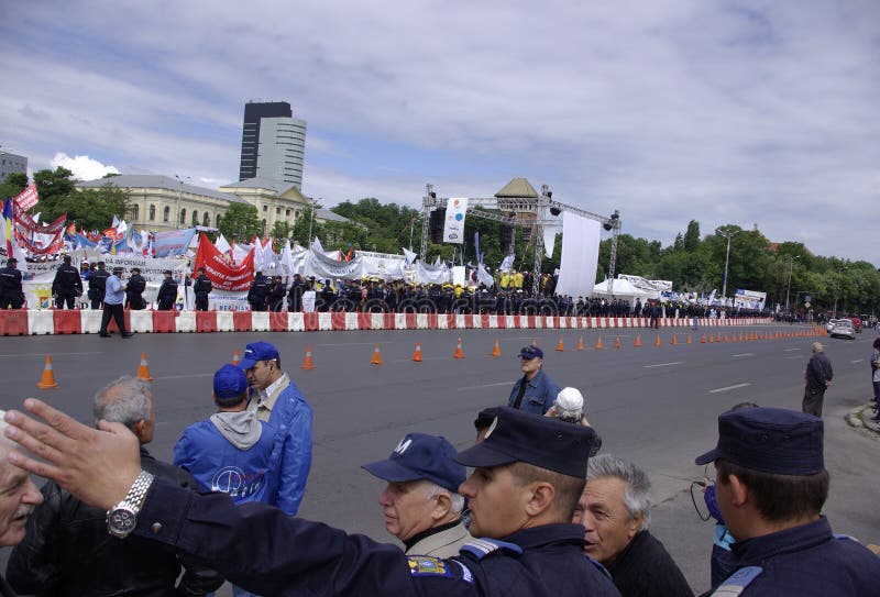 Union protest editorial photography. Image of police - 14367252