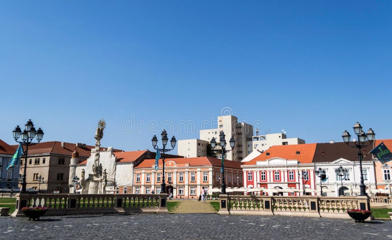 Union Square with Holy Trinity Statue. Editorial Stock Image - Image of ...