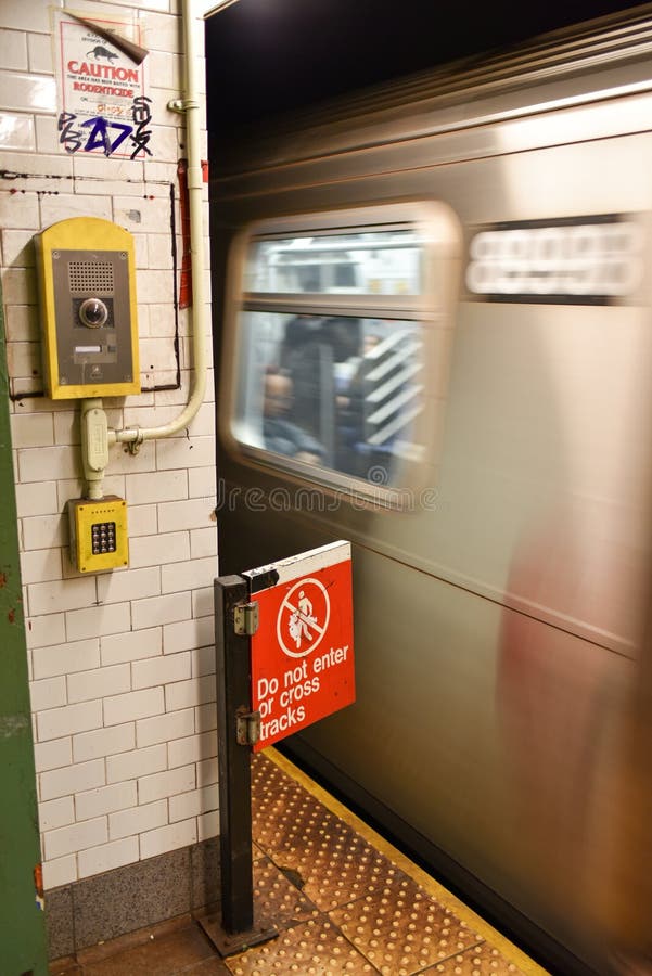 Union Square Station, New York Stock Image - Image of rust, train: 50043693