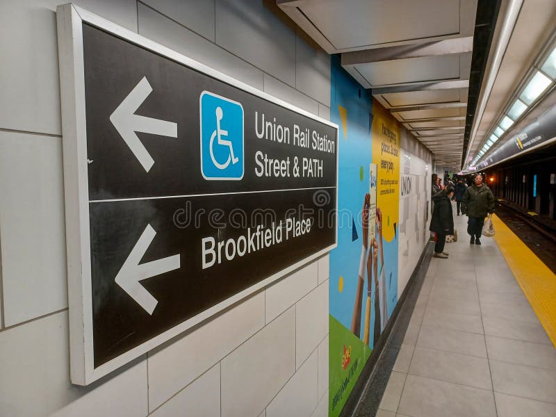 Union Subway Station Interior View in Toronto Editorial Photo - Image ...