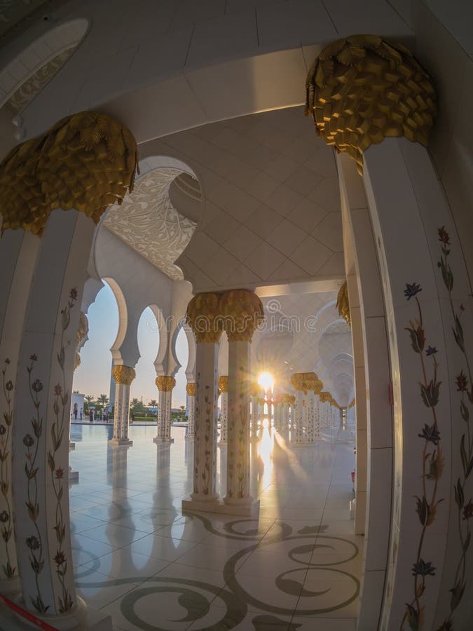 Unique Design of Sheikh Zayed Mosque Editorial Stock Image - Image of ...