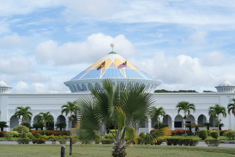 Old State Mosque / Kuching Mosque Editorial Stock Photo - Image of ...